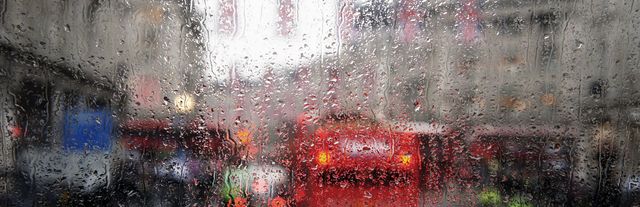 New warning issued for heavy rain on Friday into Saturday morning - Met ...