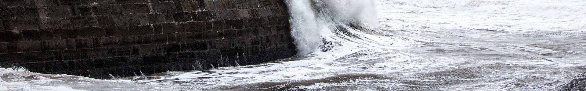 Stay safe in a storm - Met Office