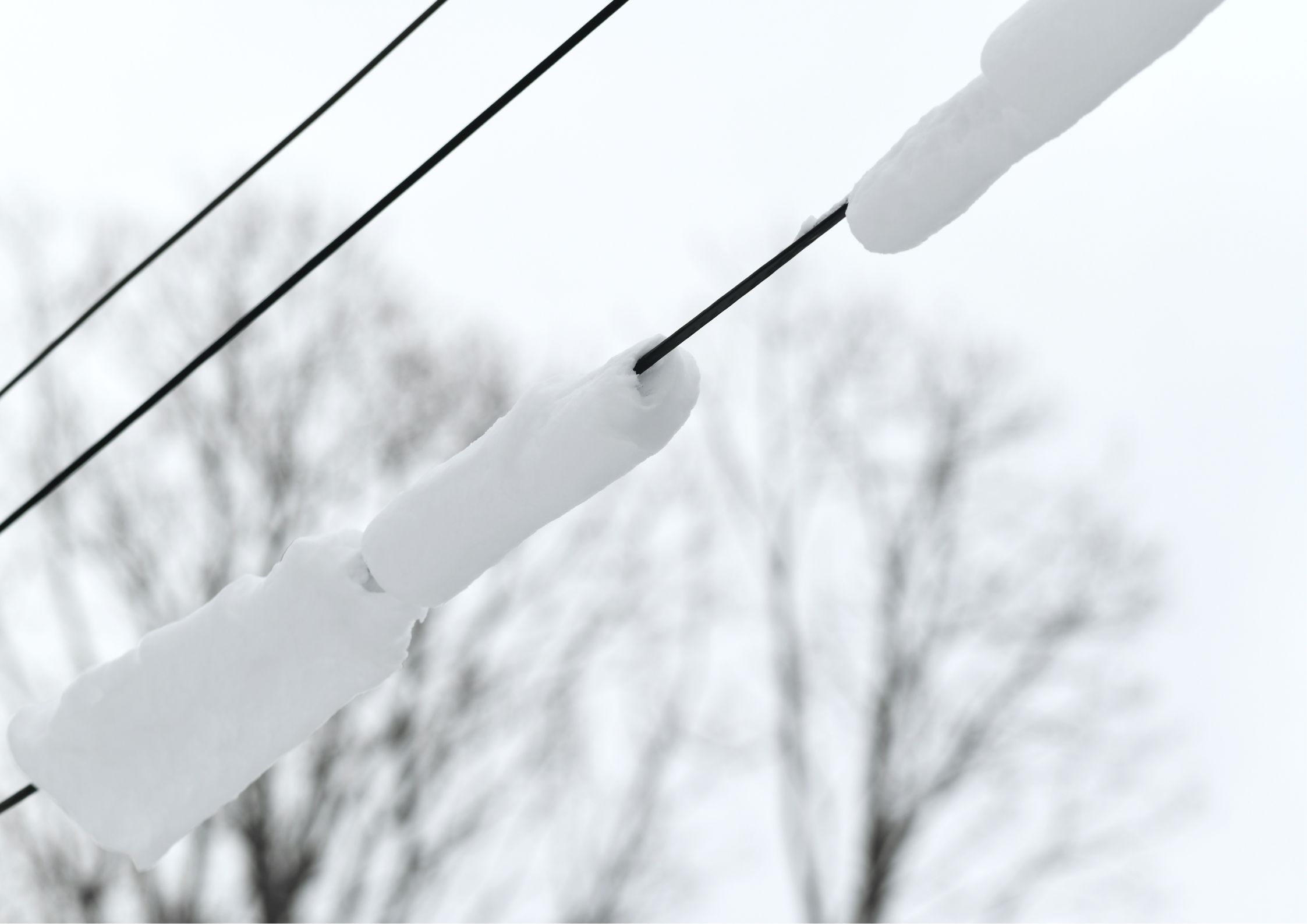 Ice accretion - Using weather data to optimise energy infrastructure ...