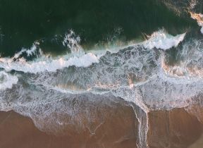 Climate extremes from the Poles to the Tropics - Met Office