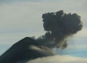 European domain 0-24 hour ash concentration graphics - Met Office