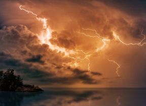 Warning issued ahead of thunder risk - Met Office