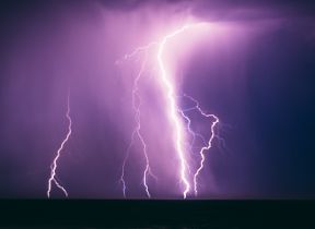 Warning issued ahead of thunder risk - Met Office